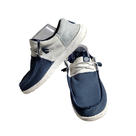 Hey Dude | Shoes | Hey Dude Wally Tri Varsity Mens Shoes Sz 9 Navy Blue ...